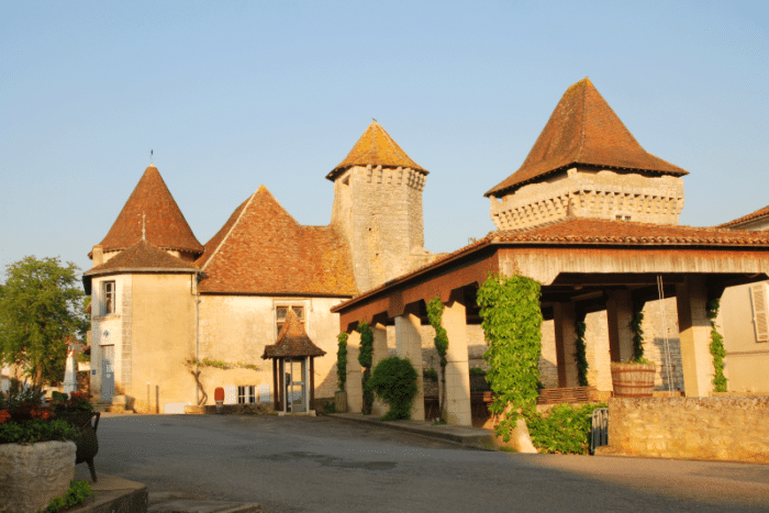 Varaignes Communal Castle | PNR Périgord-Limousin